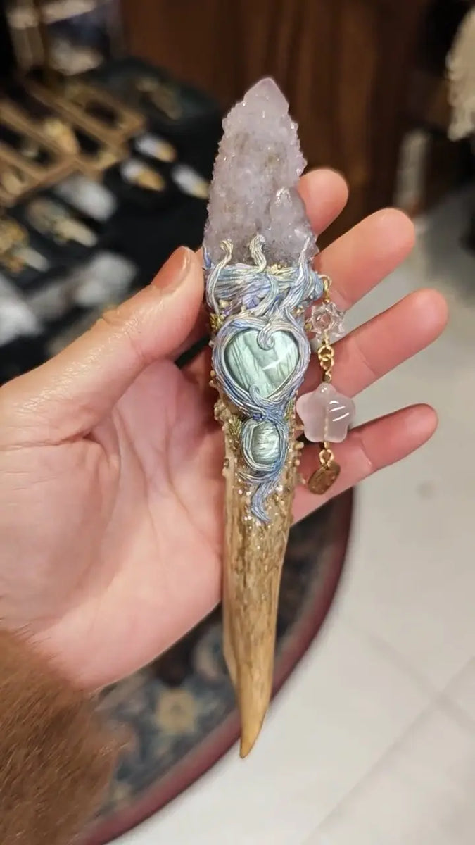 Elven Crystal Antler Wand | Handcrafted Magick Tool – Buddha padmasana